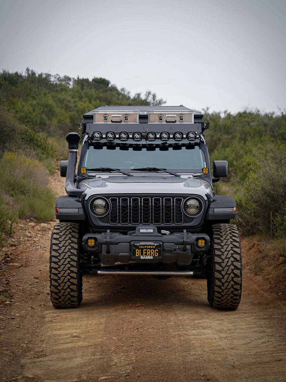 Matt Black - 2024 Jeep JL JT Upgraded Grille Paintable* – Yotto Overland